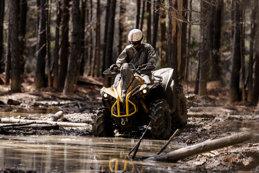 2021 Can-Am Oulander and Renegande XMR Models with Front Differential ...